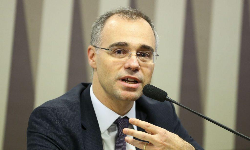 CCJ aprova indicação de André Mendonça para vaga no Supremo Tribunal ...