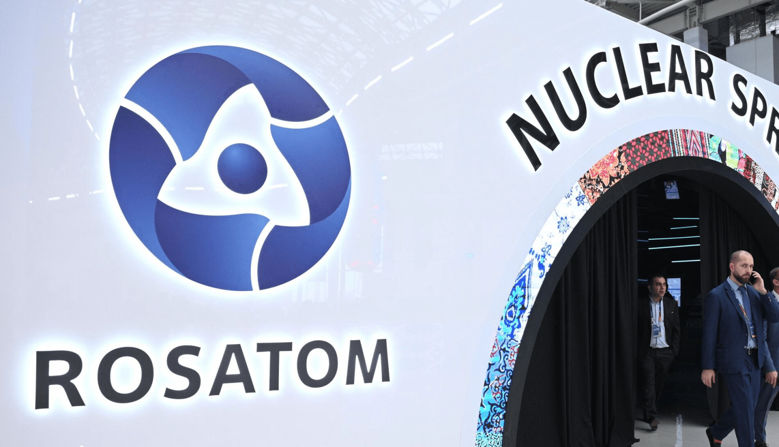 Rosatom descarta Angra 3, quer fabricar radiofármacos e levar reator à Amazônia